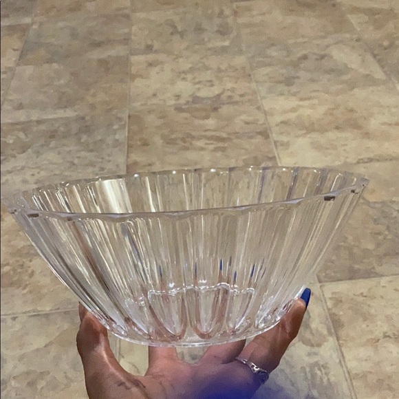 Kitchen | Clear Plastic Fluted Serving Bowls 8 In | Poshmark